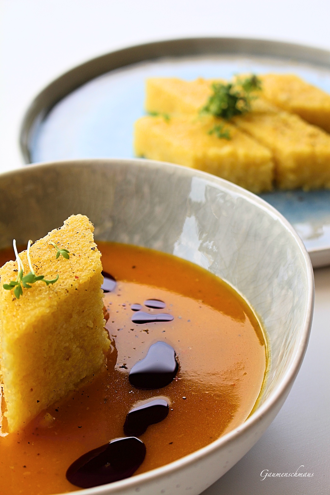 Kürbiscremesuppe & Polentaschnitte – Gaumenschmaus