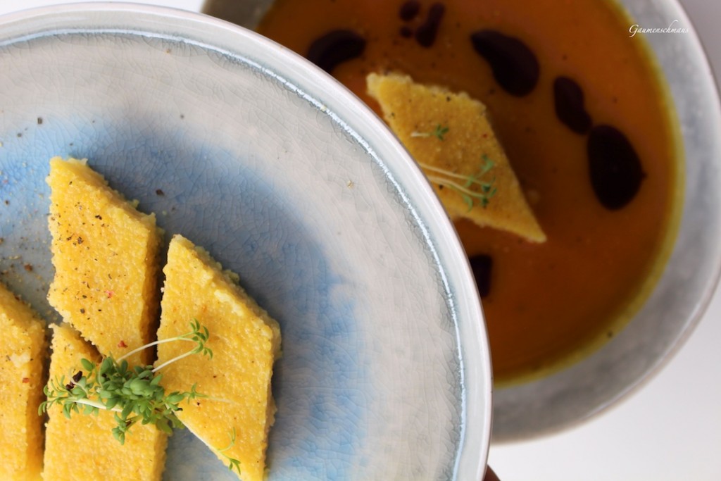 Kürbiscremesuppe & Polentaschnitte – Gaumenschmaus