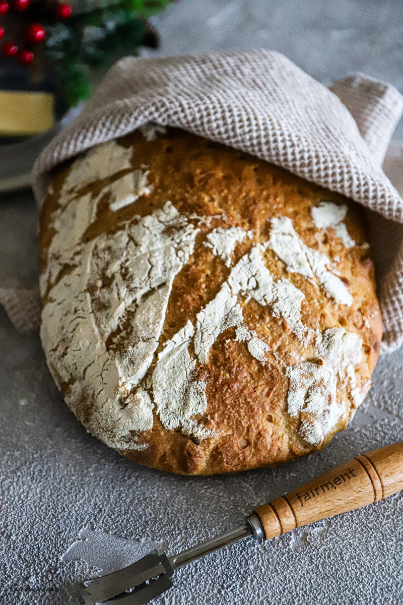 Helles Dinkel-Sauerteig-Brot – Gaumenschmaus